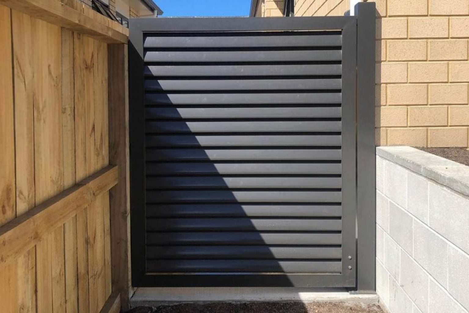 Outdoor Louvre Gates & Fences - Custom-Designed | Space Transformers